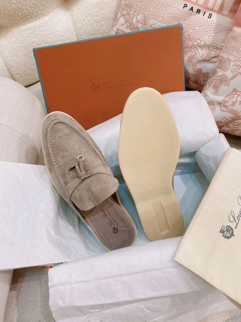 Accurate model Loro Piana Sandals