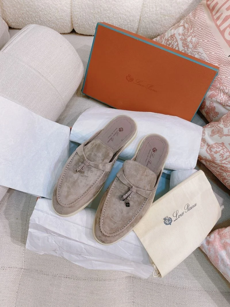 Accurate model Loro Piana Sandals