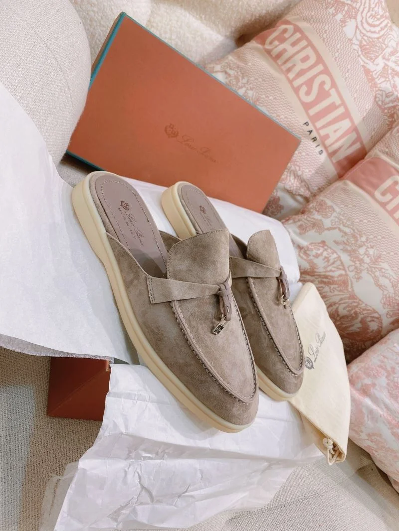Accurate model Loro Piana Sandals