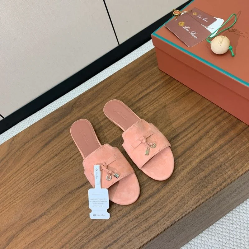 Low-cost Loro Piana Sandals