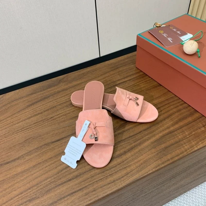 Low-cost Loro Piana Sandals