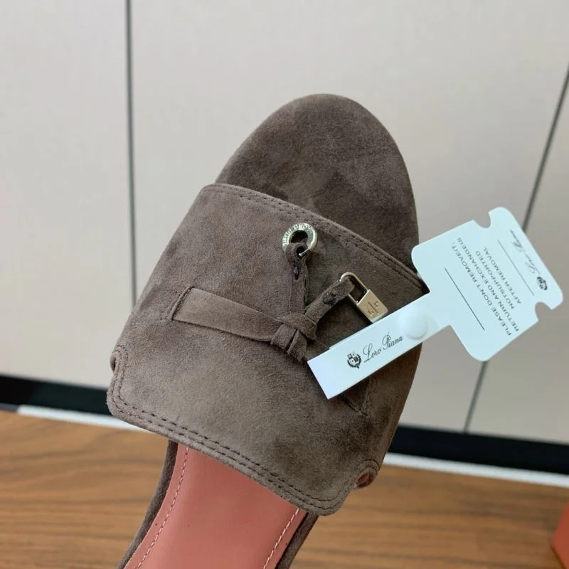 Precise copy Loro Piana Sandals