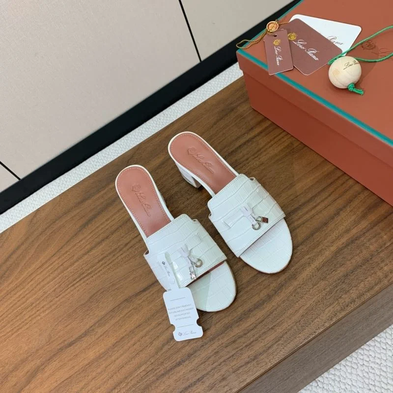 Exact replica Loro Piana Sandals