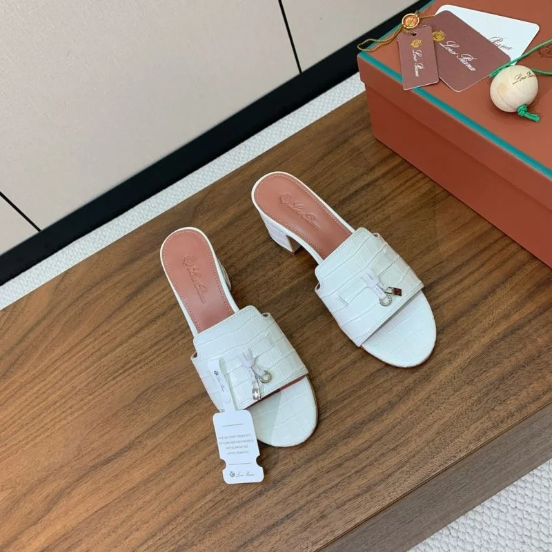 Exact replica Loro Piana Sandals