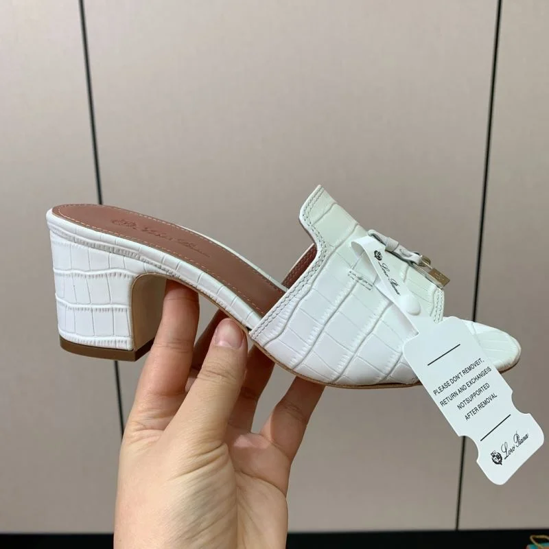 Exact replica Loro Piana Sandals