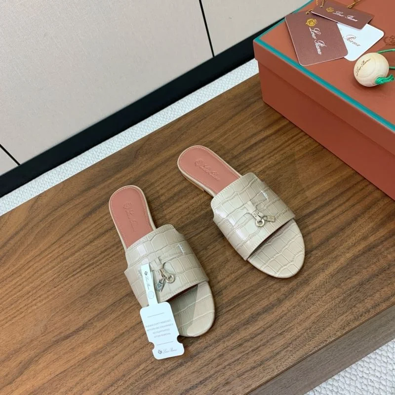 Bargain Loro Piana Sandals