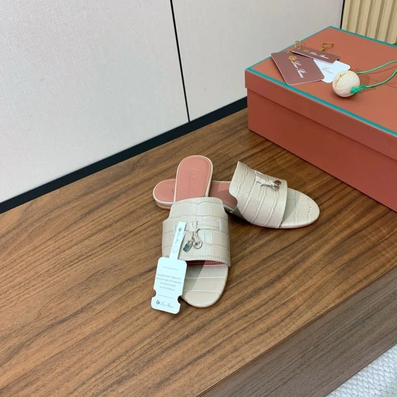 Bargain Loro Piana Sandals
