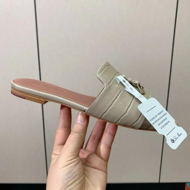 Bargain Loro Piana Sandals