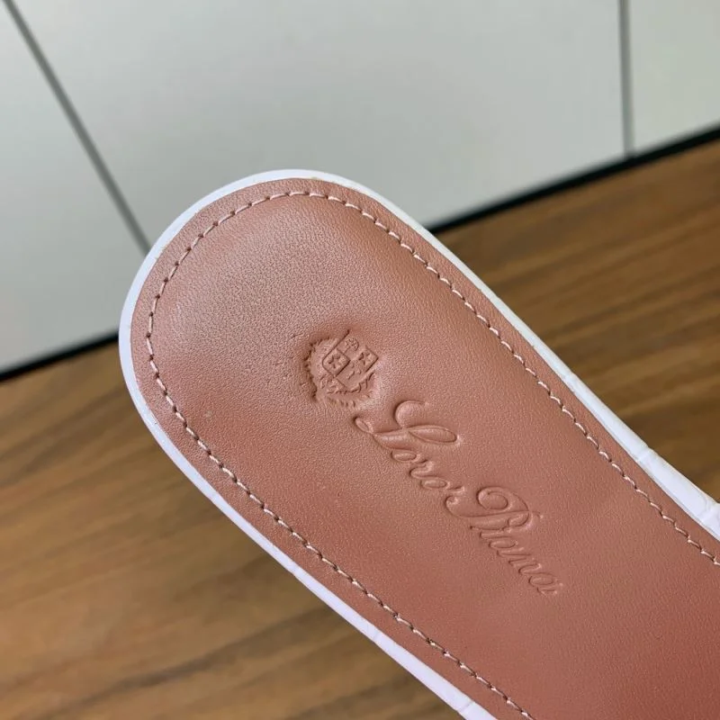 Precise copy Loro Piana Sandals