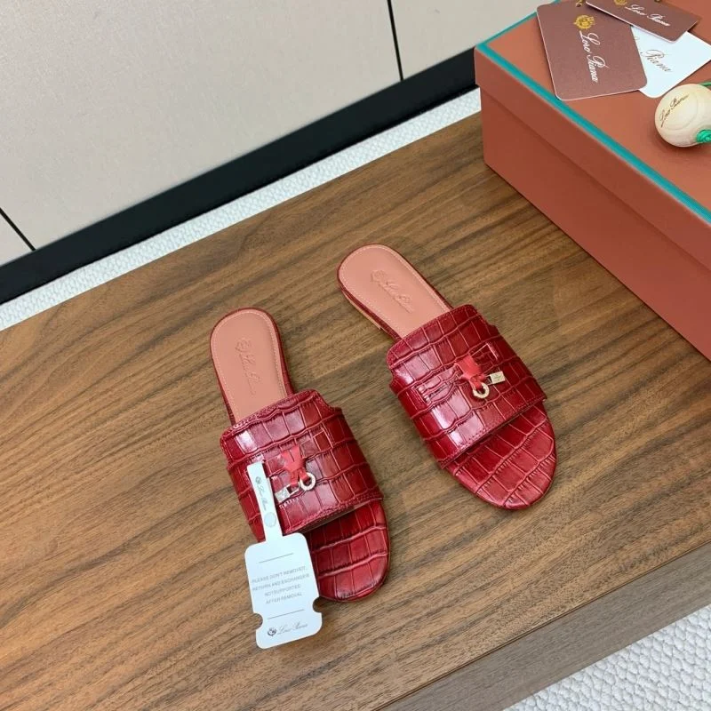 Low-cost Loro Piana Sandals