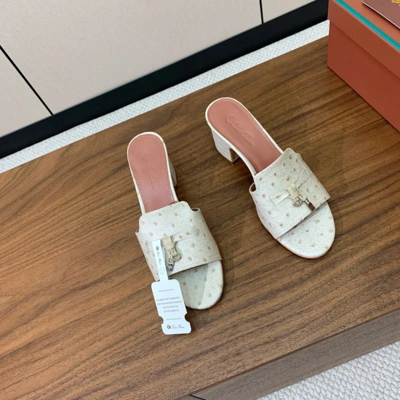 Low-cost Loro Piana Sandals