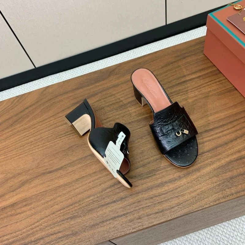 Precise copy Loro Piana Sandals