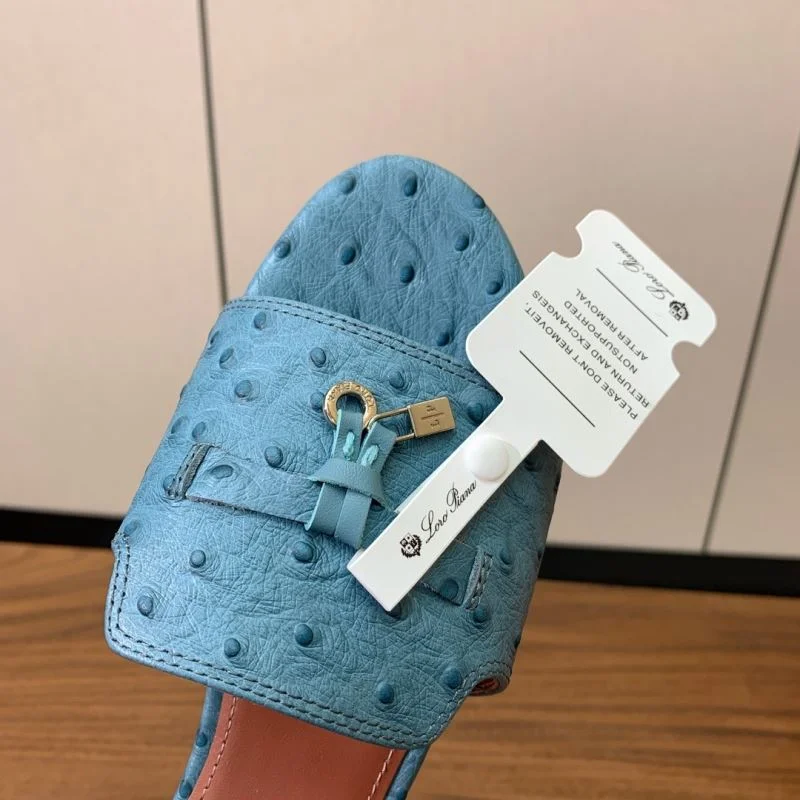 Low-cost Loro Piana Sandals