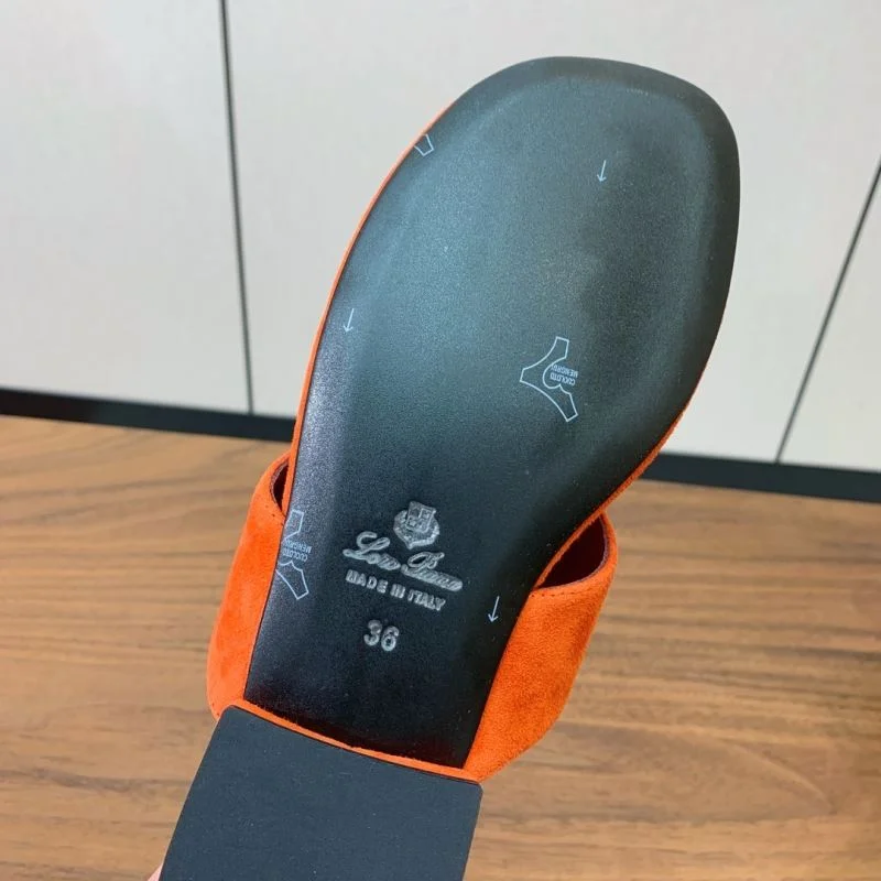 Low-cost Loro Piana Sandals