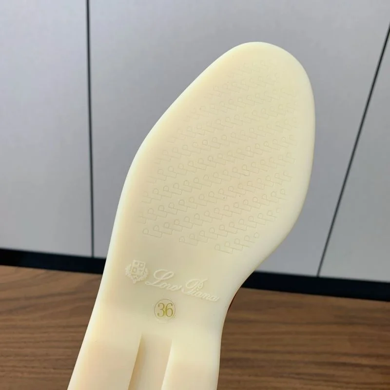 Exact replica Loro Piana Sandals
