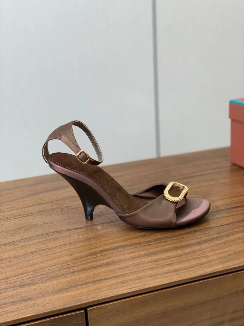 Exact replica Loro Piana Sandals