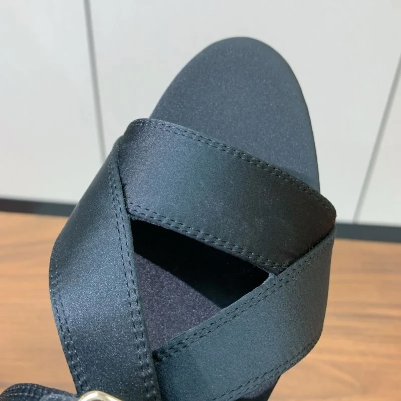 Brand-authenticated Loro Piana Sandals