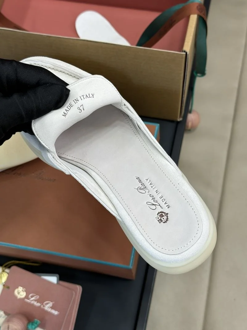 Economical Loro Piana Sandals