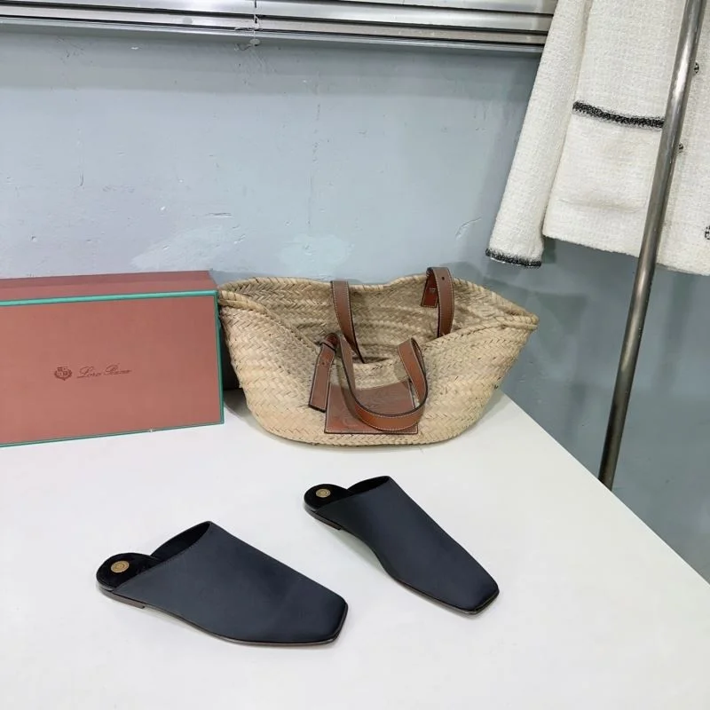 Precise copy Loro Piana Sandals