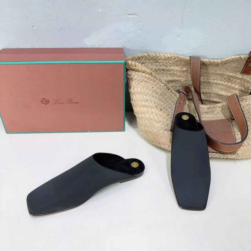 Precise copy Loro Piana Sandals