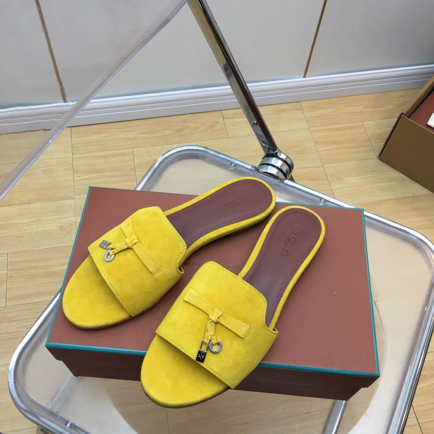 High fidelity Loro Piana Sandals