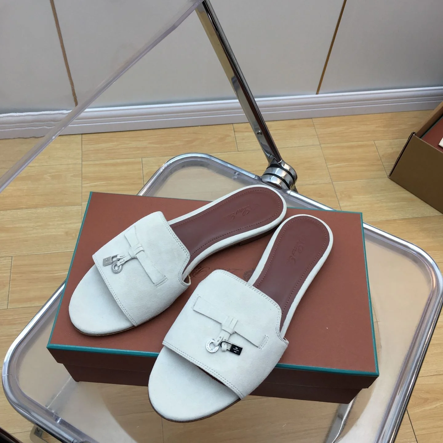 Bargain Loro Piana Sandals