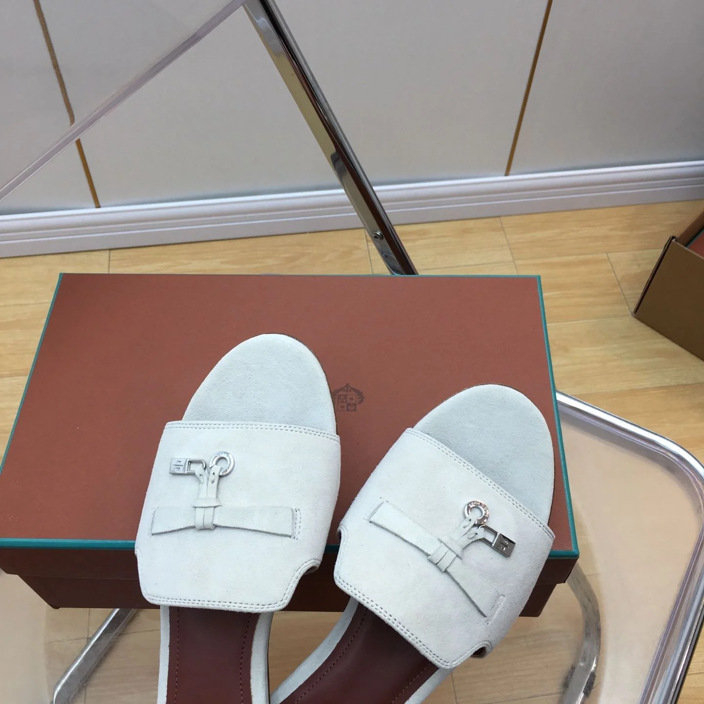 Bargain Loro Piana Sandals