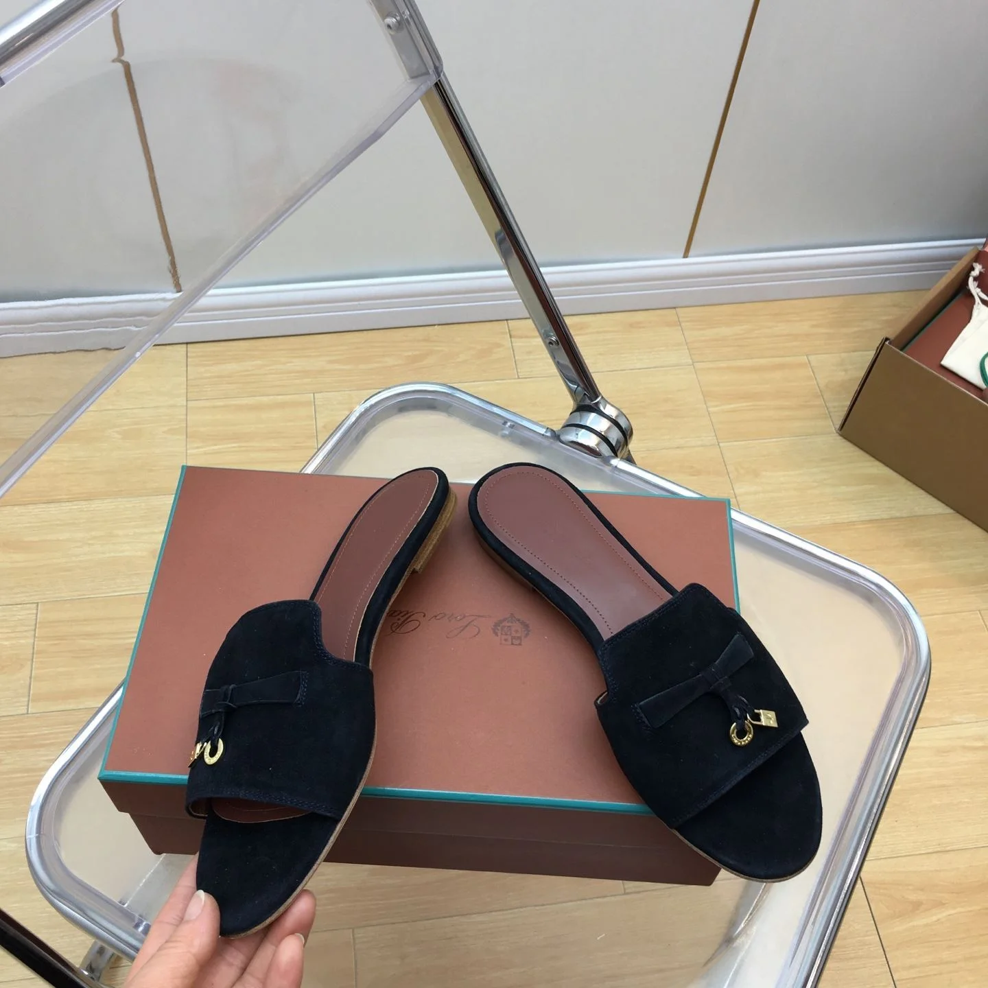 Factory-made Loro Piana Sandals