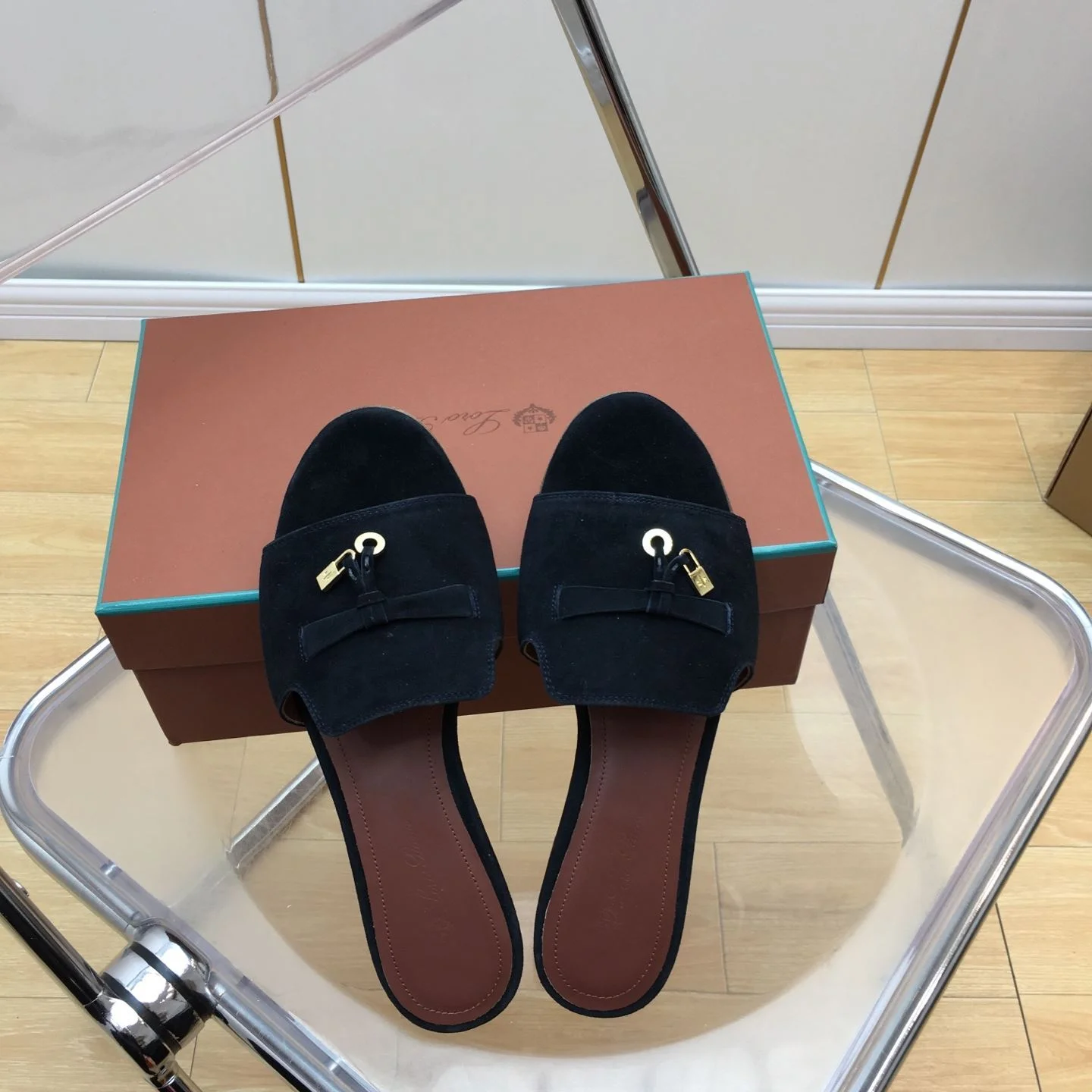 Factory-made Loro Piana Sandals