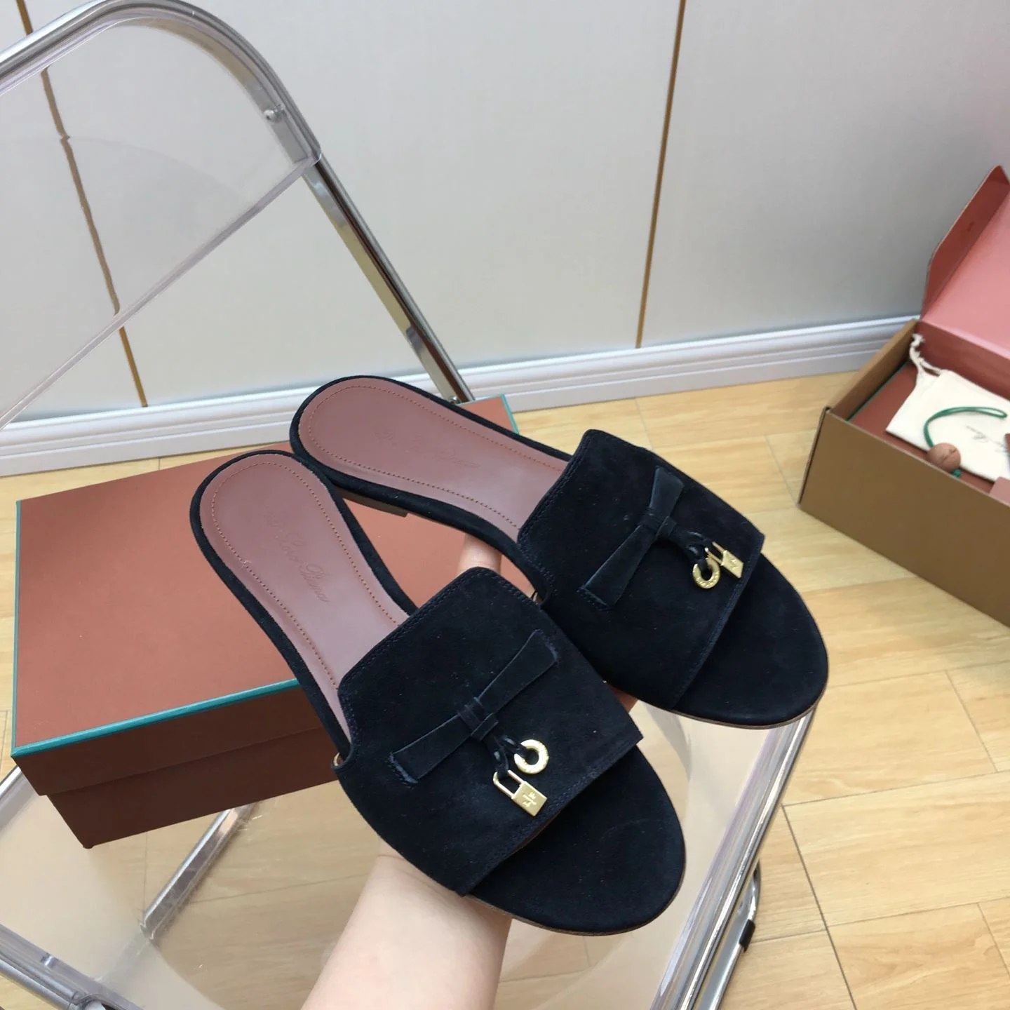 Factory-made Loro Piana Sandals