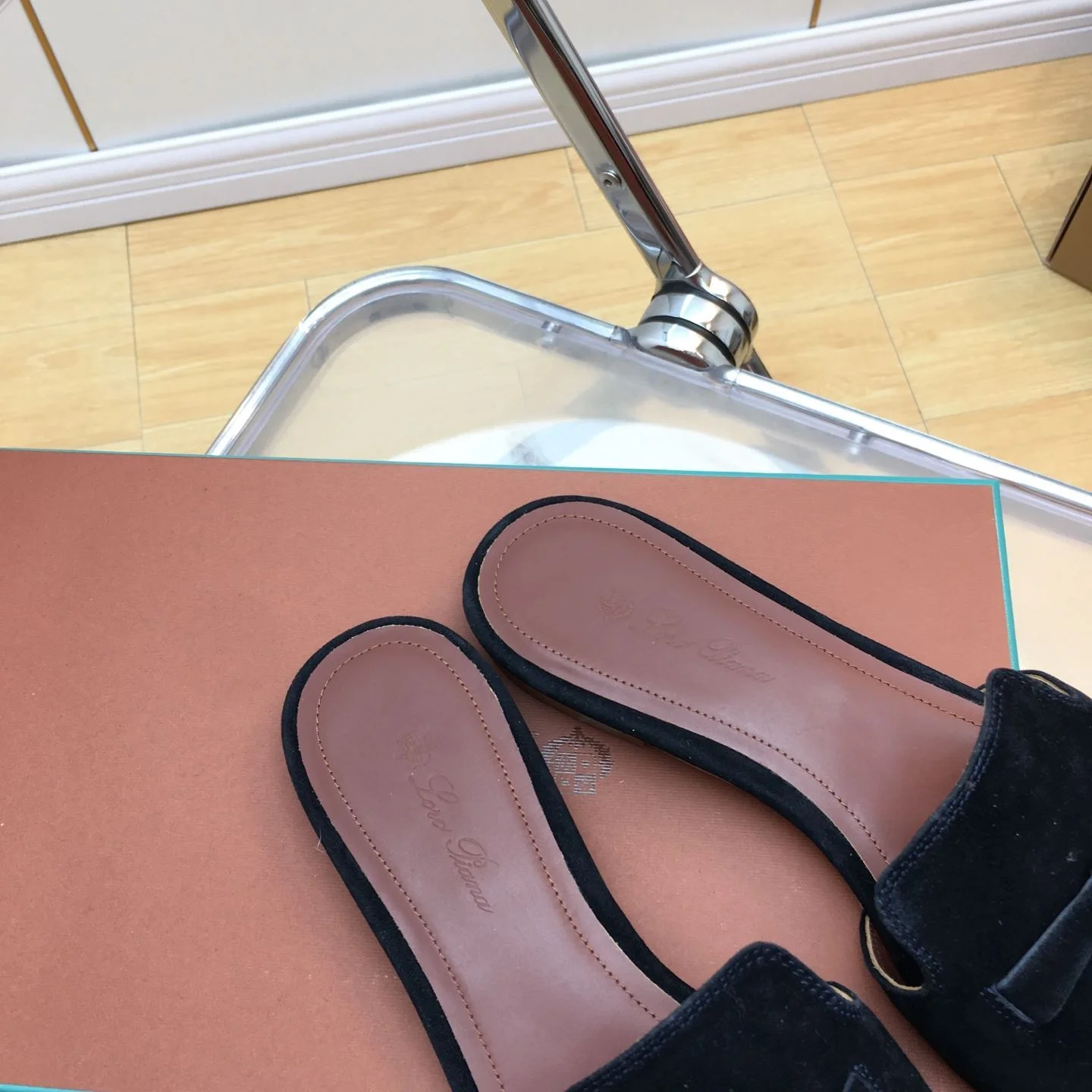 Factory-made Loro Piana Sandals