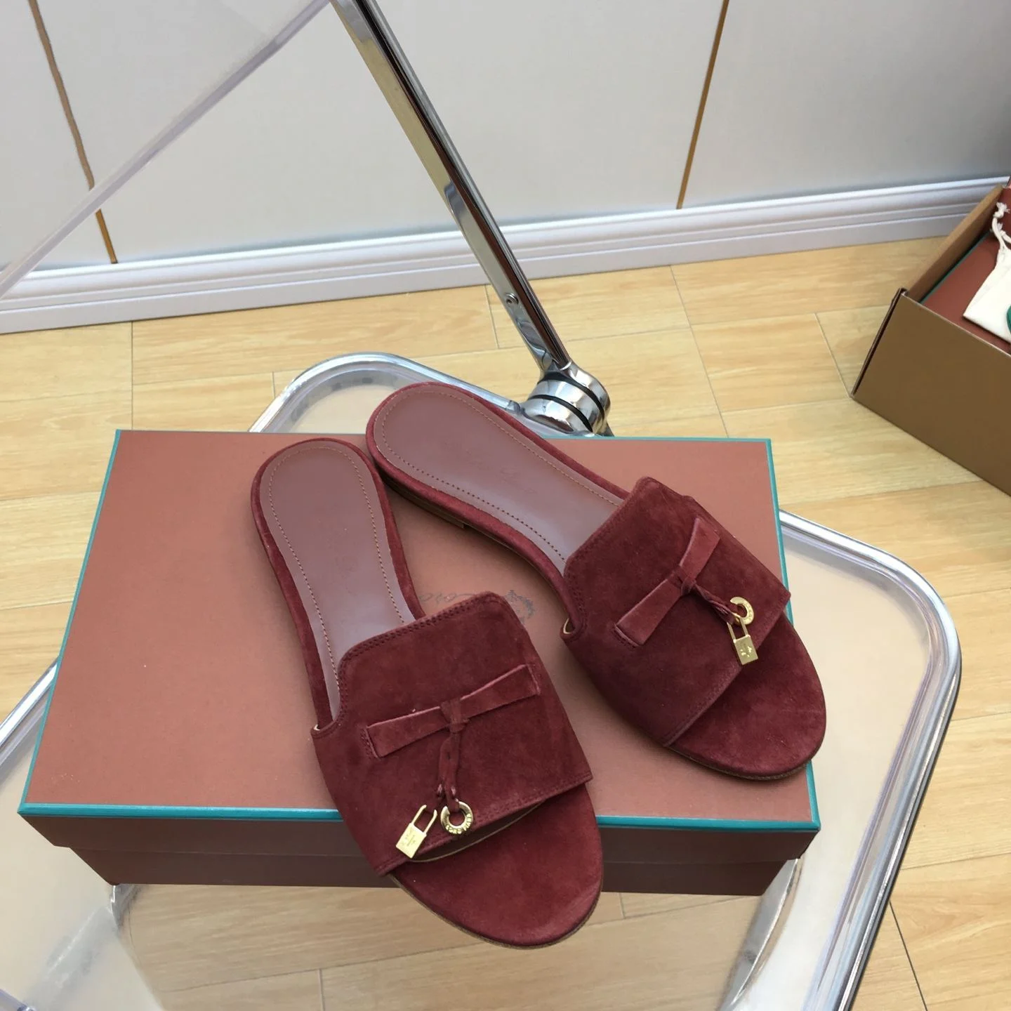 Mirror quality Loro Piana Sandals
