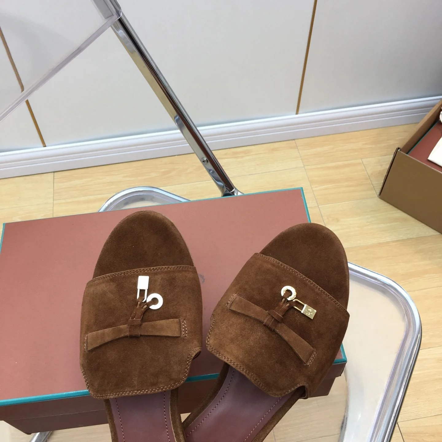 Factory-made Loro Piana Sandals