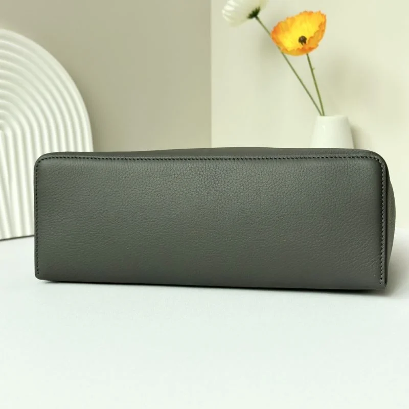 Bargain Loro Piana Satchel Bags