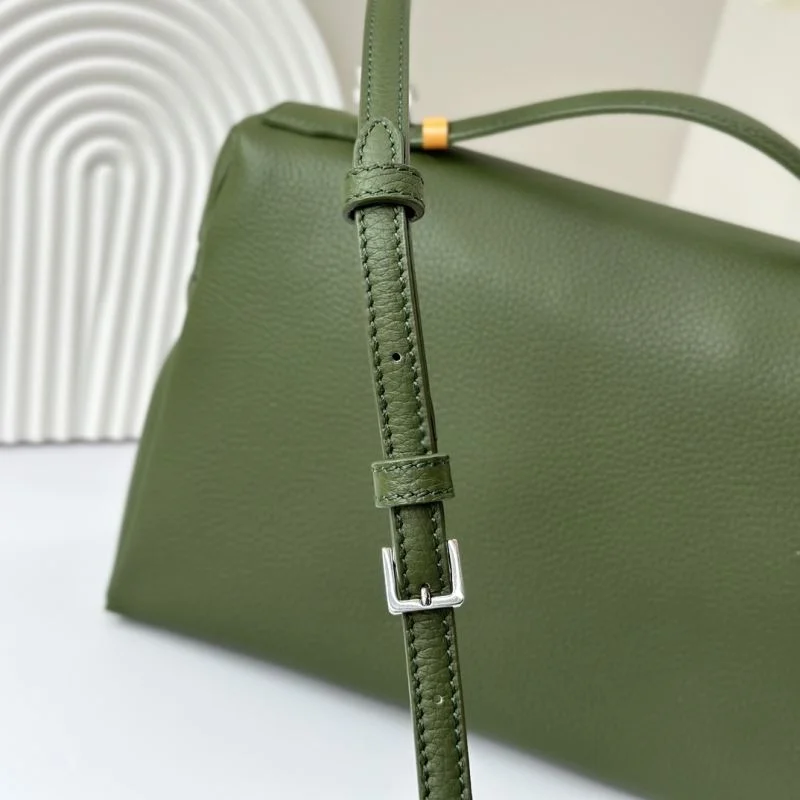 Accurate model Loro Piana Satchel Bags