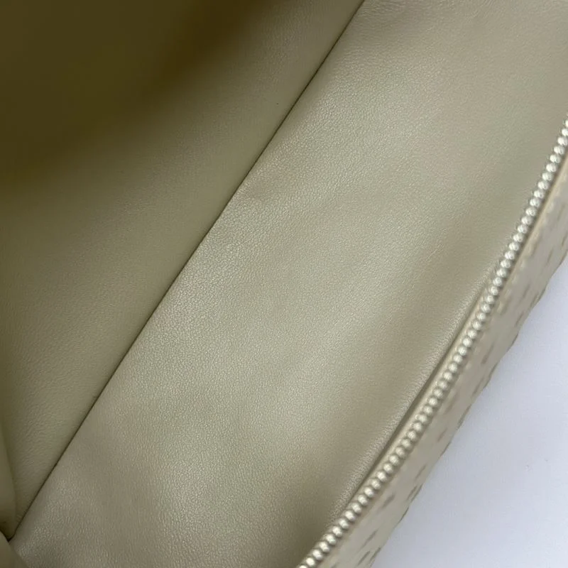Accurate model Loro Piana Satchel Bags