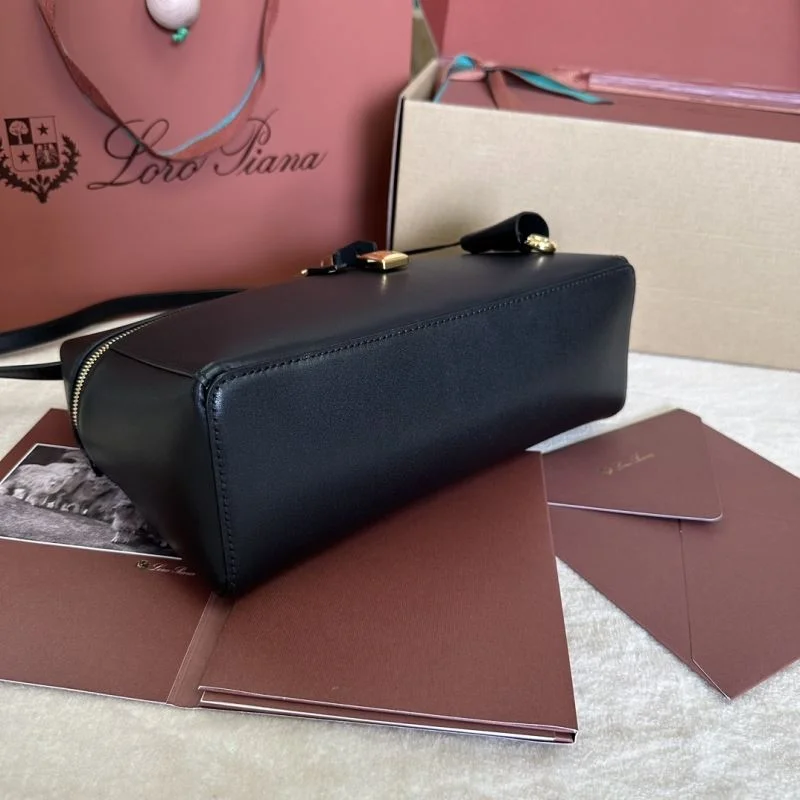 Bargain Loro Piana Satchel Bags