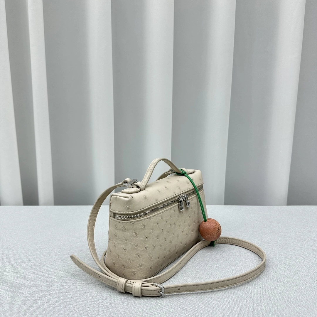 Accurate model Loro Piana Satchel bags