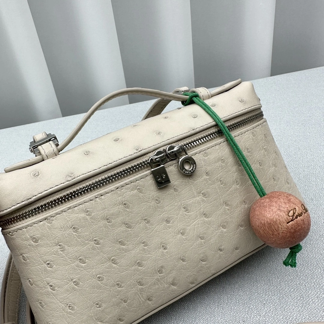 Accurate model Loro Piana Satchel bags