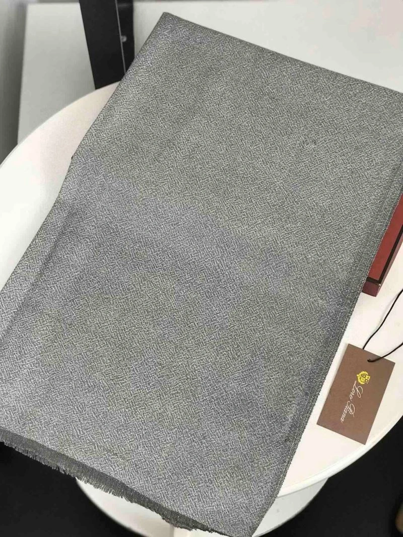 Inexpensive Loro Piana Scarf