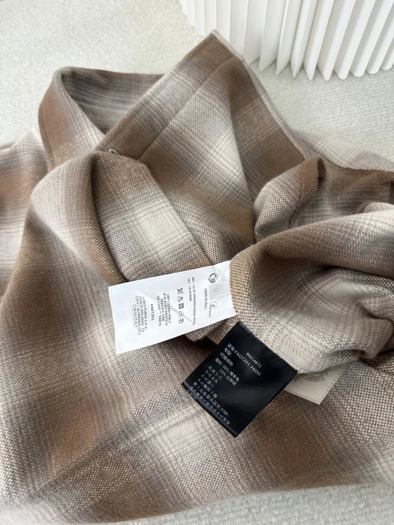 Indistinguishable Loro Piana Shirts