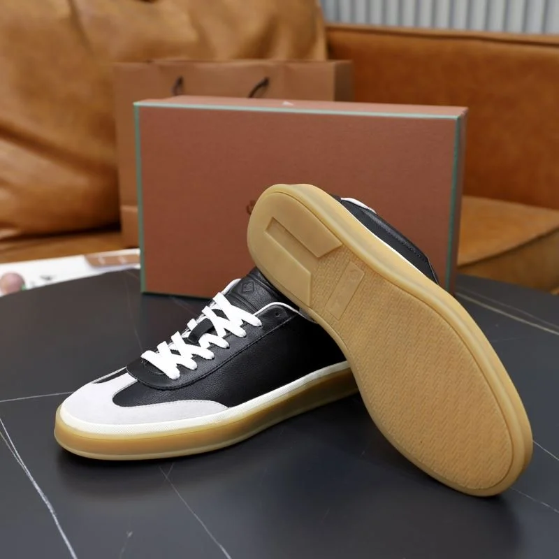 Low-cost Loro Piana Shoes