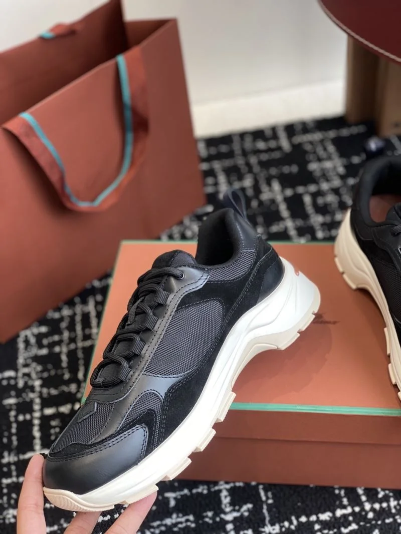 Low-cost Loro Piana Shoes