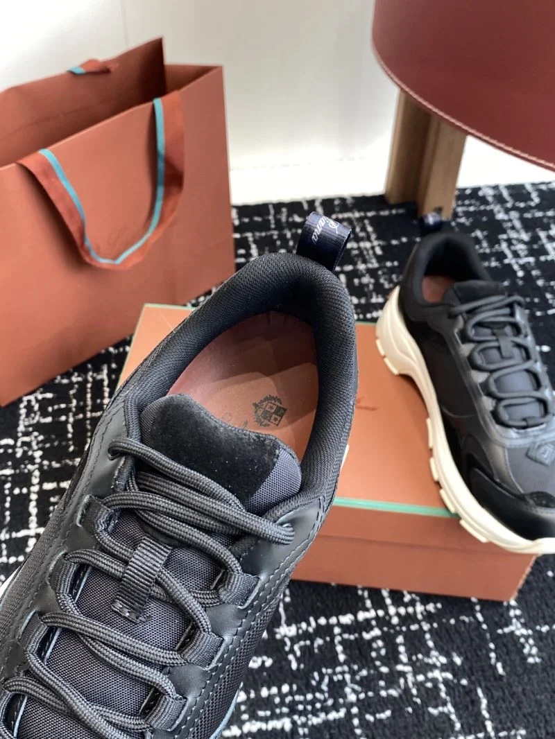 Low-cost Loro Piana Shoes