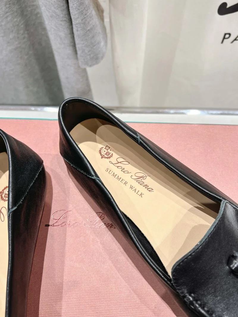 Top match Loro Piana Shoes