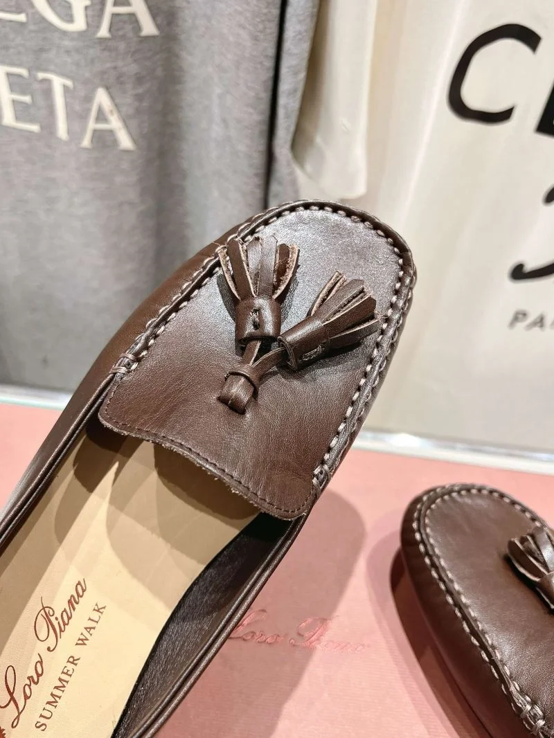 Top mirror Loro Piana Shoes