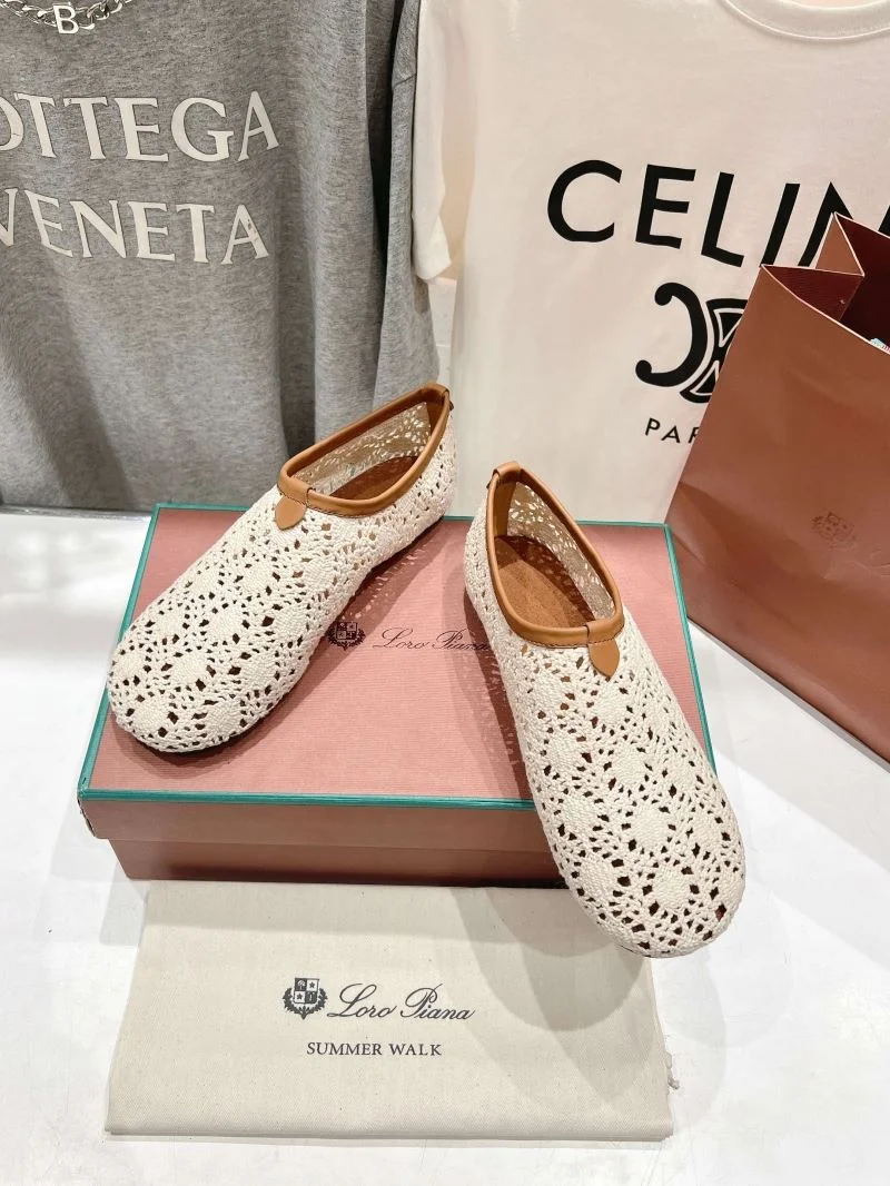 Low-cost Loro Piana Shoes