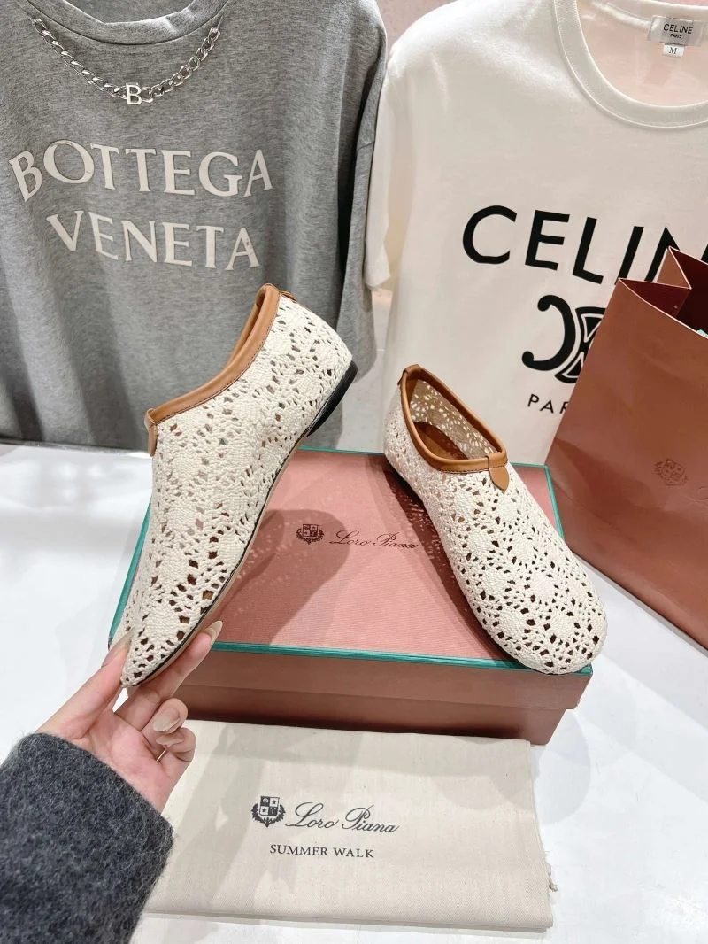 Low-cost Loro Piana Shoes