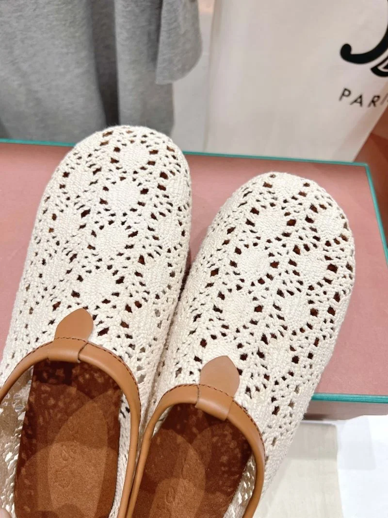 Low-cost Loro Piana Shoes