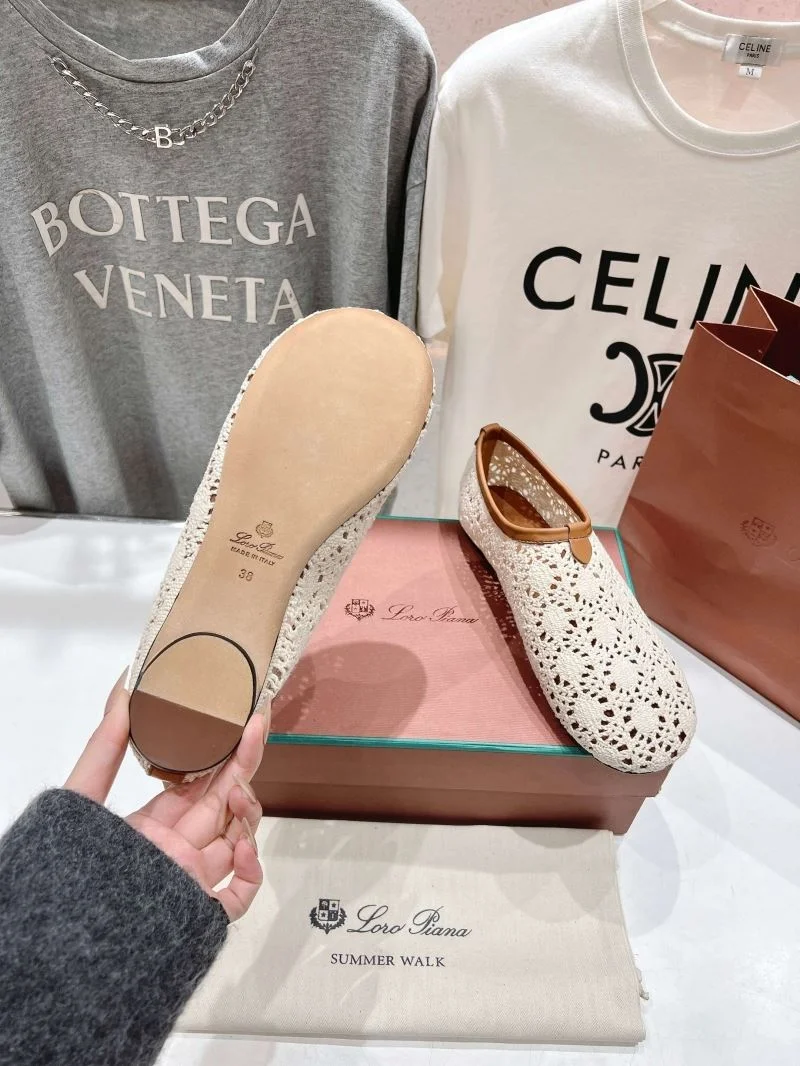 Low-cost Loro Piana Shoes